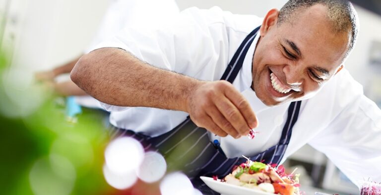 Subgerente de Alimentos y Bebidas: Conoce sus funciones 2025